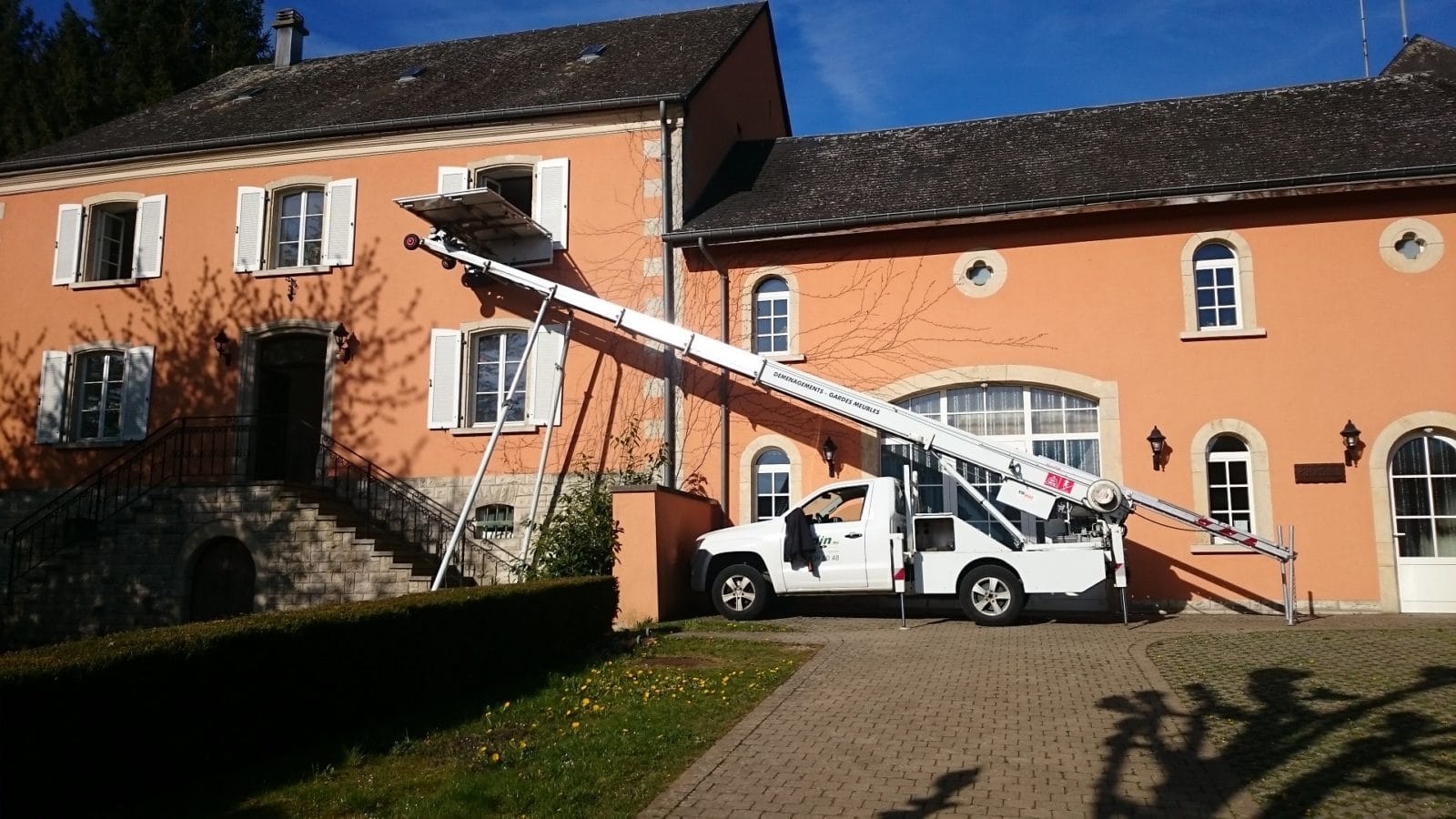 Monte-Charge - Nadin : Location de monte-charges